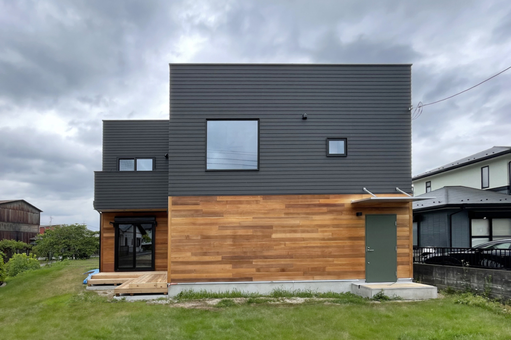 座れる造作収納が魅力なZERO-CUBE FREAK’S+BOX2 CUSTOM – 埼玉でLIFE LABEL(ライフレーベル)デザイン住宅を建てるならスタジオマグ|studio-mag